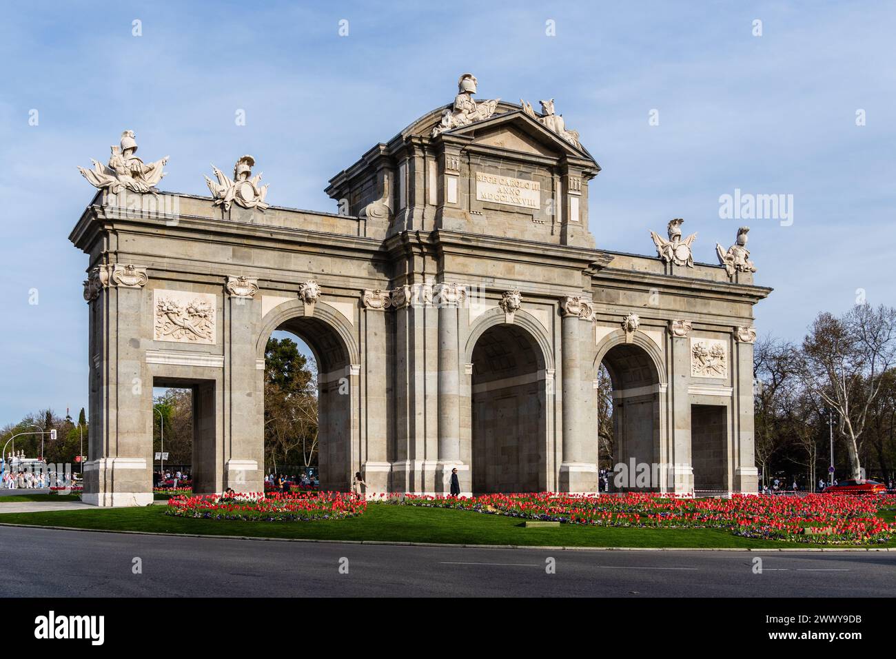 Iconic monument alcala gate hi-res stock photography and images - Alamy