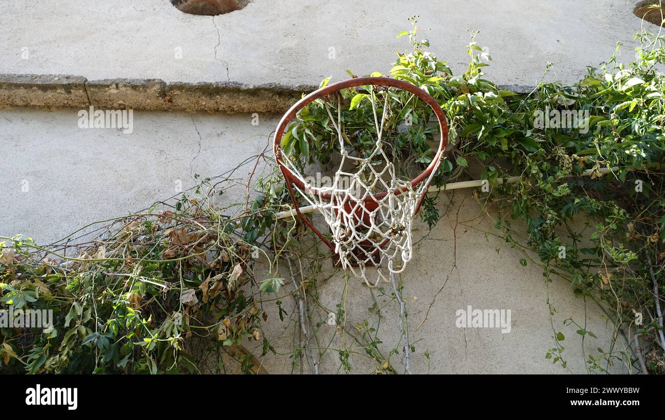 Old hoop house hi-res stock photography and images - Alamy