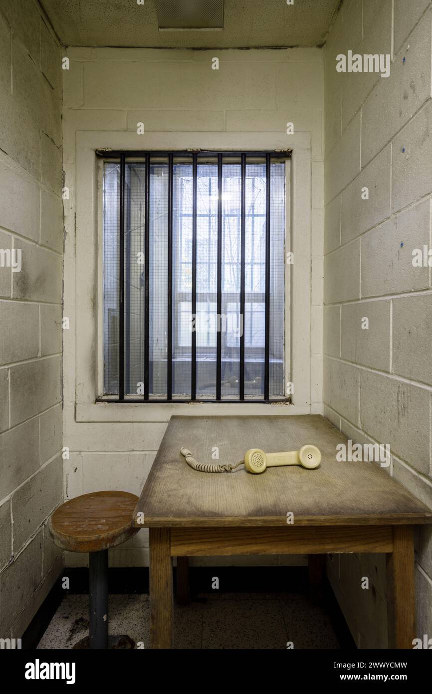 Jail visitation rooms hi-res stock photography and images - Alamy