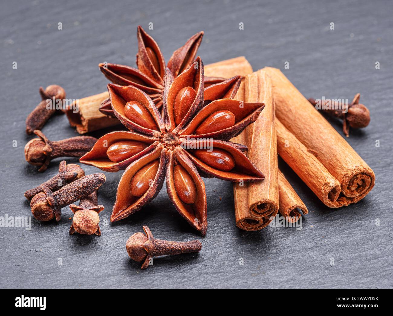 Lots of three spices for mulled wine – star anise, cinnamon and clove ...