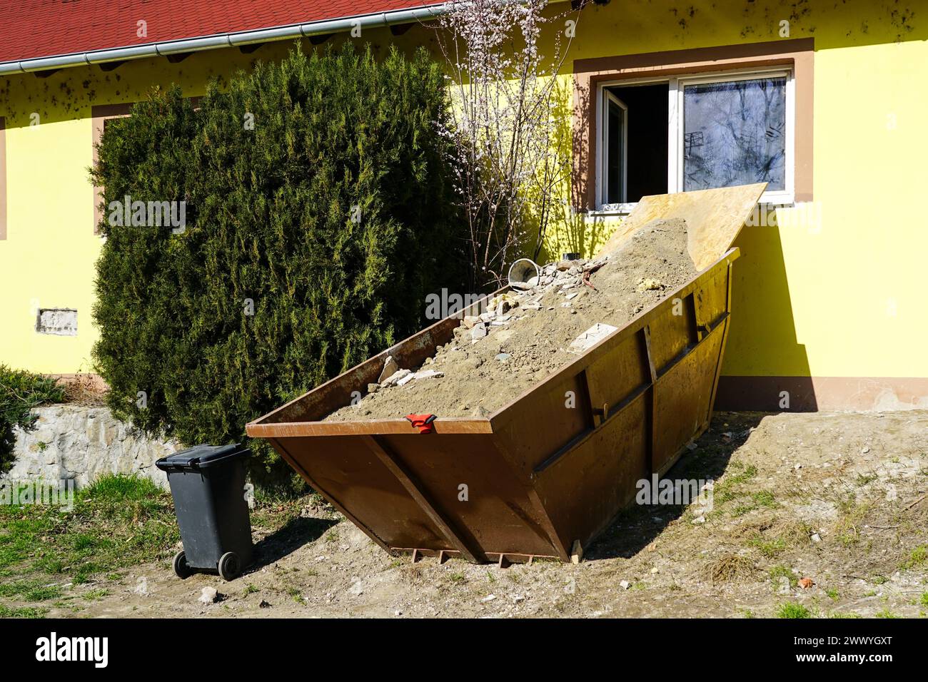 Metal recycling services hi-res stock photography and images - Alamy