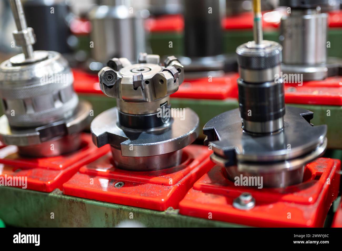 Various many type high precision tool. holder device for interface ...