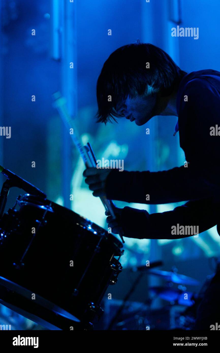 Radiohead live hi-res stock photography and images - Alamy