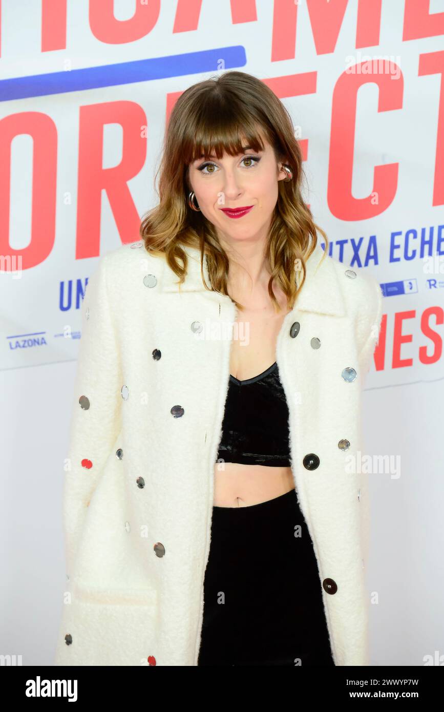 Paula roja hi-res stock photography and images - Alamy