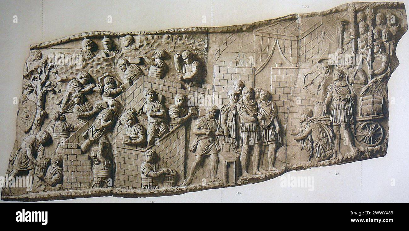 Trajan's column building a fort hi-res stock photography and images - Alamy