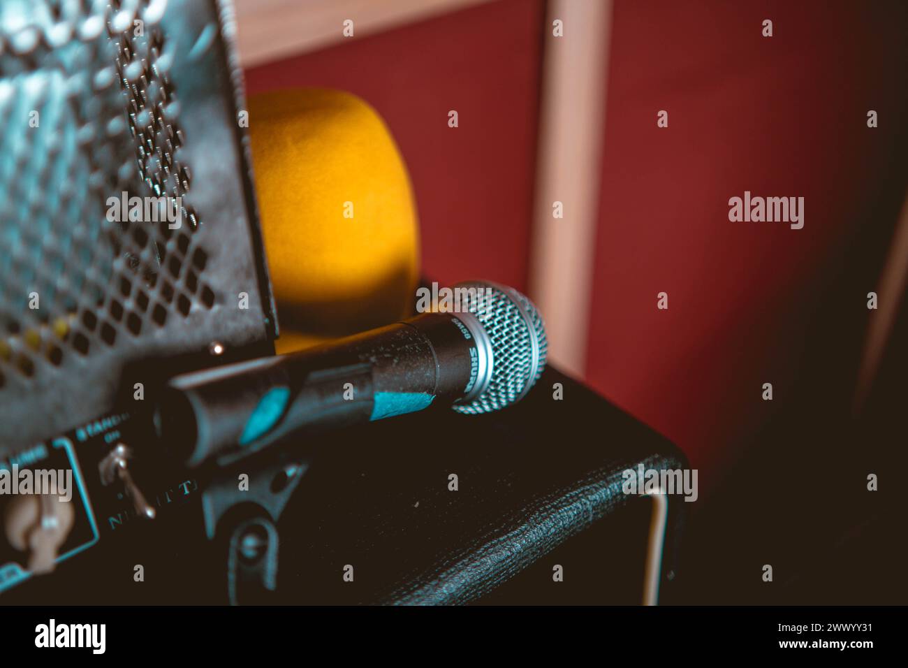 Mic clamp hi-res stock photography and images - Alamy
