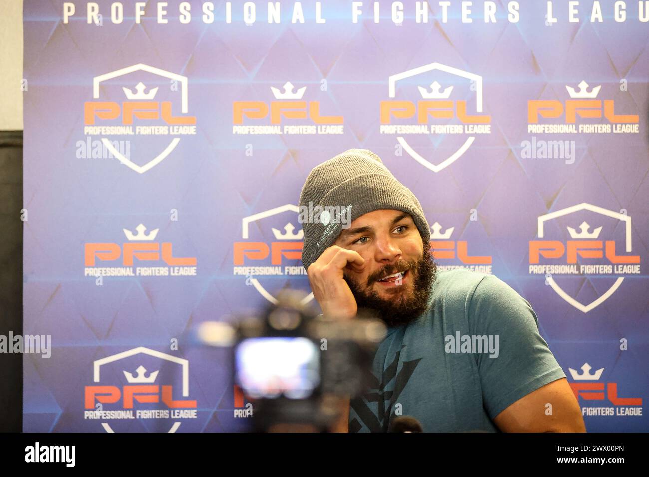 Alex polizzi hi-res stock photography and images - Alamy