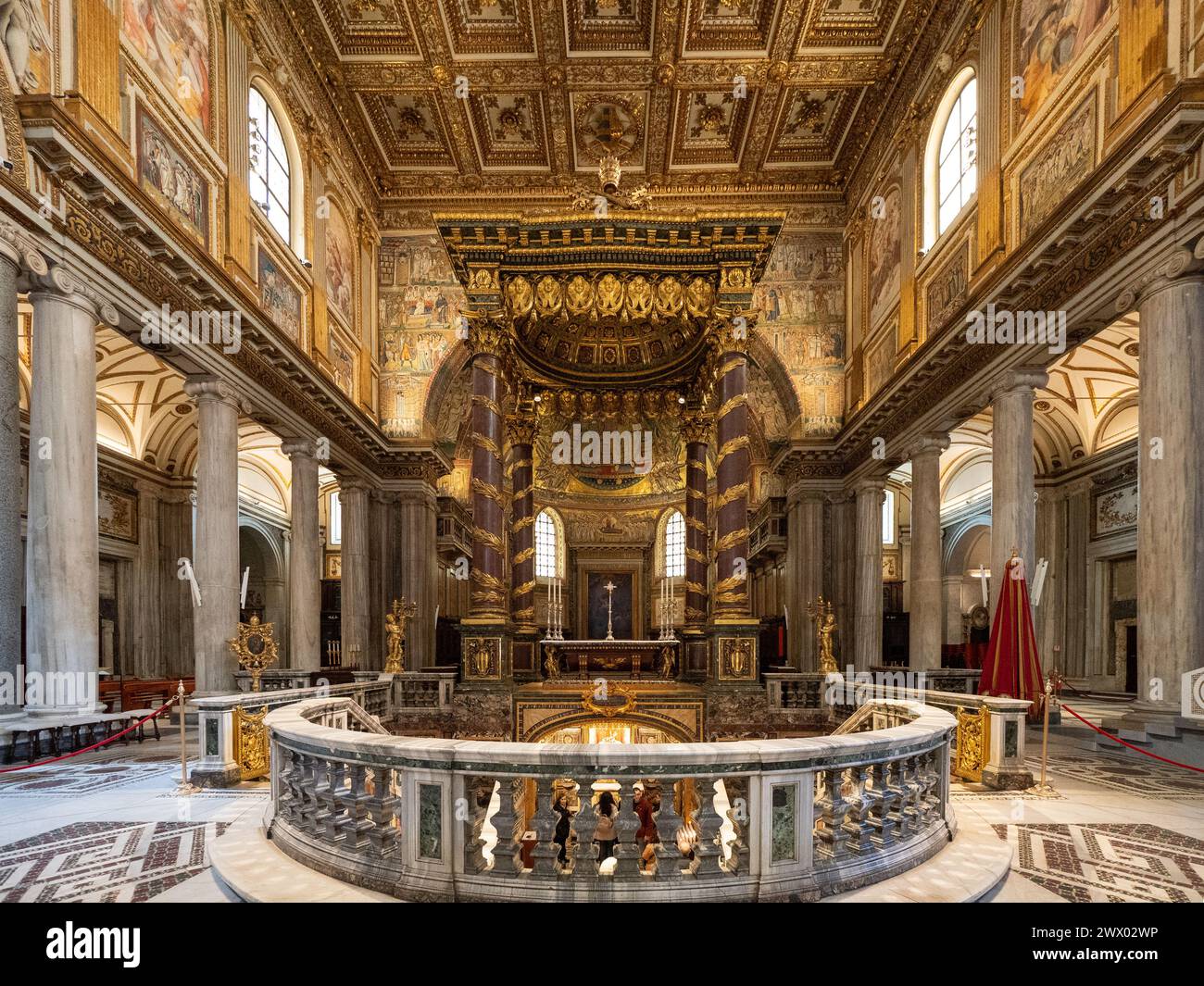 Inside the Basilica Papale di Santa Maria Maggiore, Rome Stock Photo ...