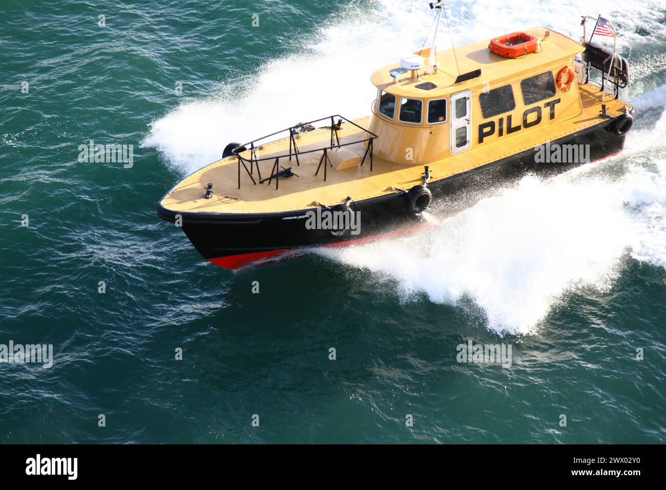Marine pilots hi-res stock photography and images - Alamy
