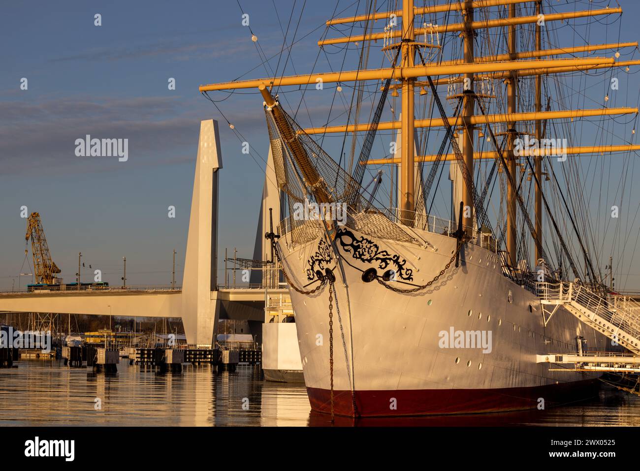 Tall ship viking hi-res stock photography and images - Alamy