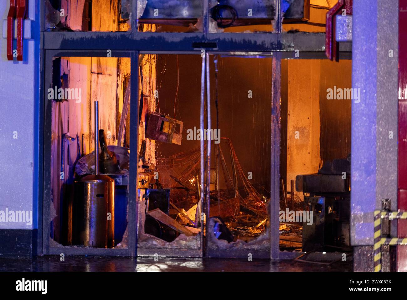 Castrop Rauxel, Germany. 26th Mar, 2024. Major fire in a DIY store ...