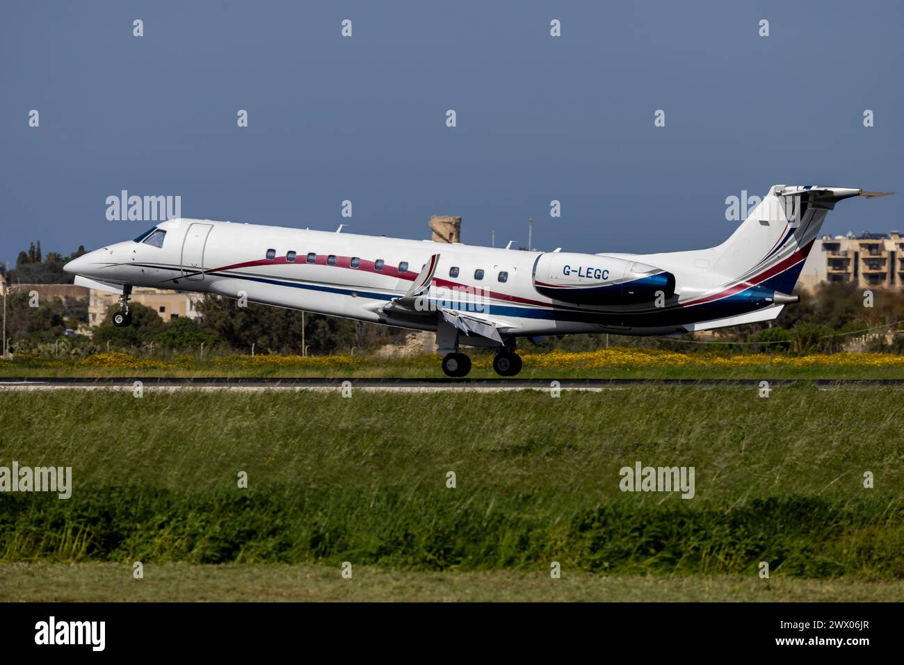 London Executive Aviation Embraer Legacy 600 (EMB-135BJ) (REG: G-LEGC ...