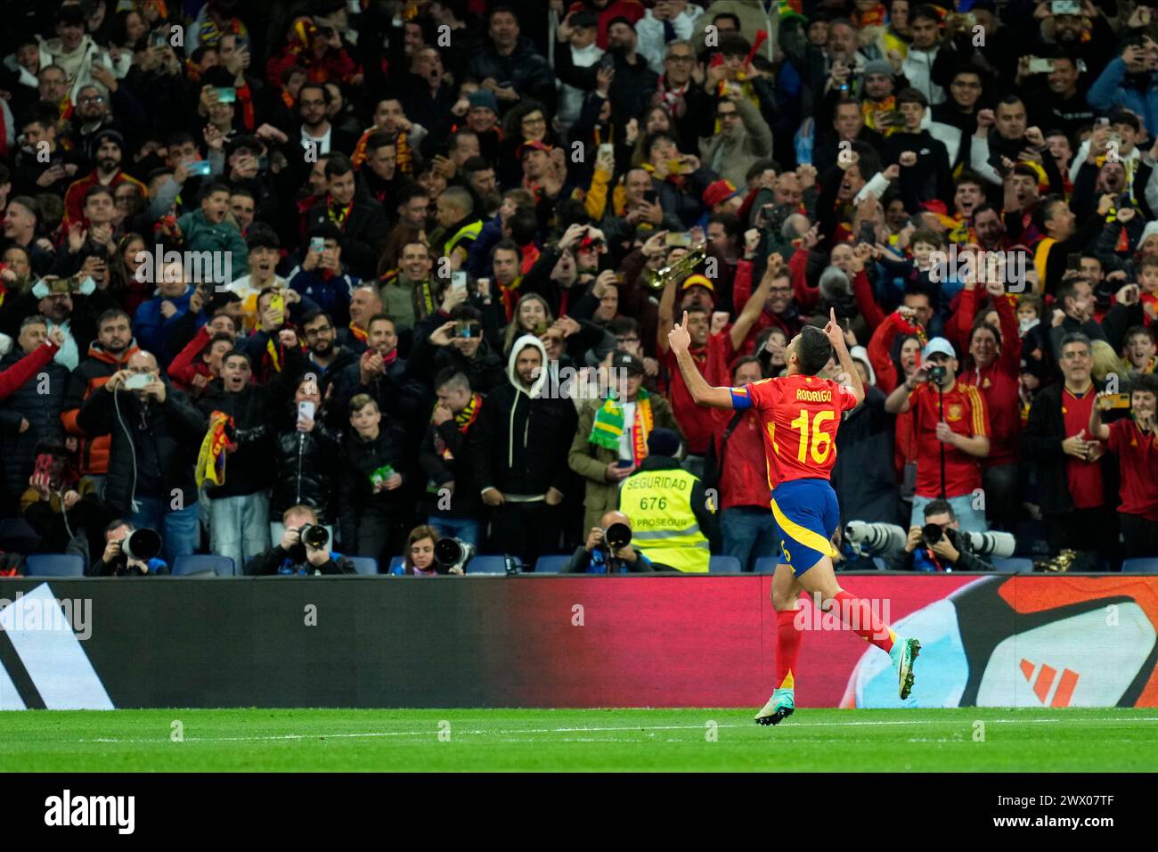 Madrid, Spain. 26th Mar, 2024. Rodri Hernandez of Spainduring the ...