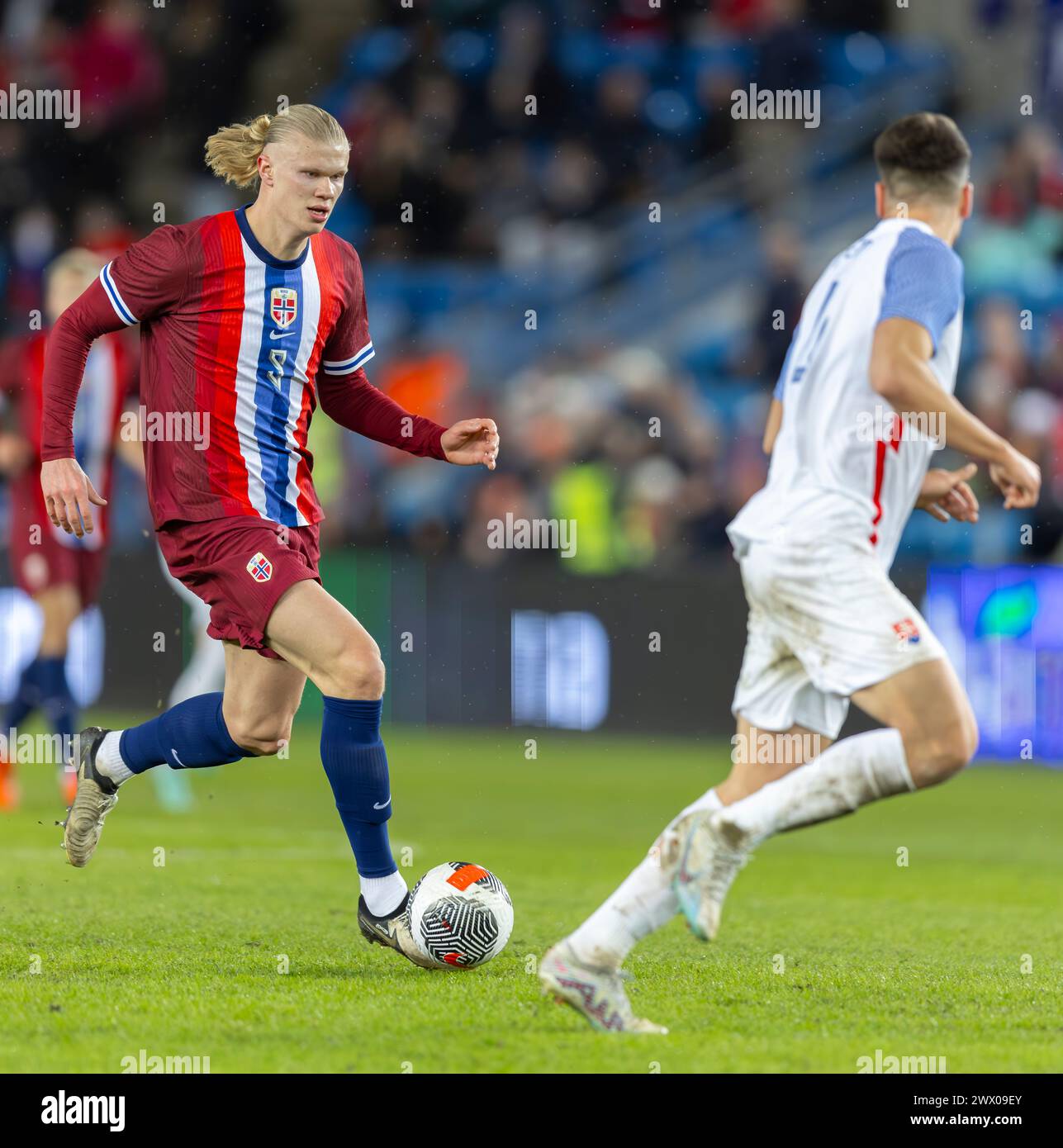 Erling haaland manchester city 2024 hi-res stock photography and images ...