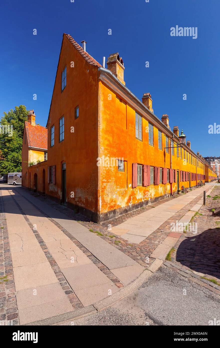 Nyboder historic row house hi-res stock photography and images - Alamy