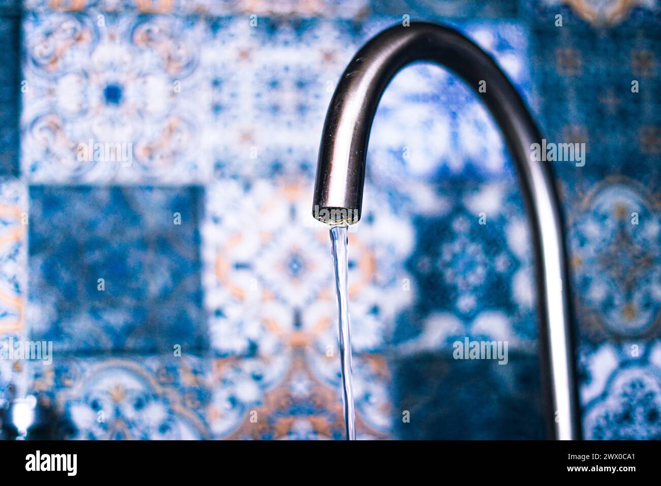 Home silver hi-res stock photography and images - Alamy