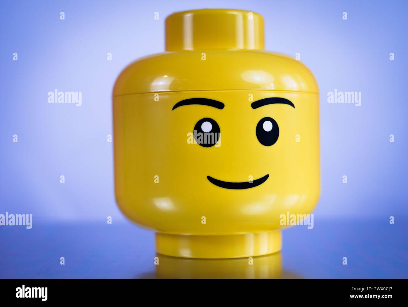 Lego head box hi-res stock photography and images - Alamy