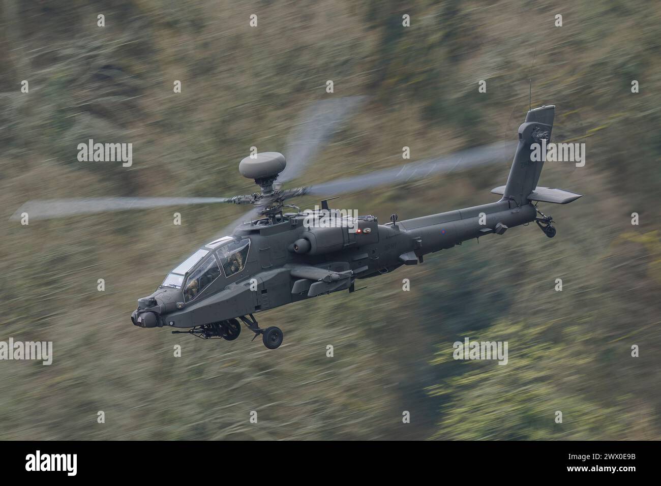 British Army's Final Flight of Apache Mk.1 from Chepstow to Monmouth ...