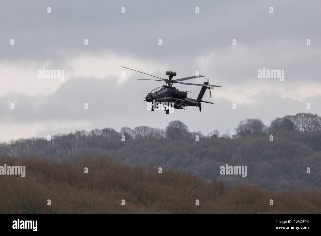 British Army's Final Flight of Apache Mk.1 from Chepstow to Monmouth ...