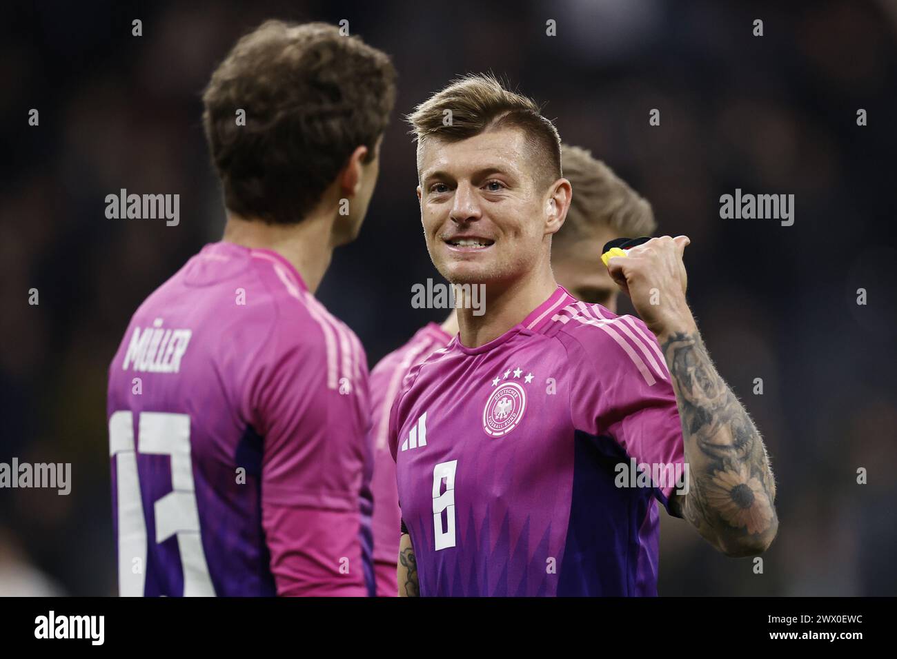 Toni kroos thomas muller hi-res stock photography and images - Alamy