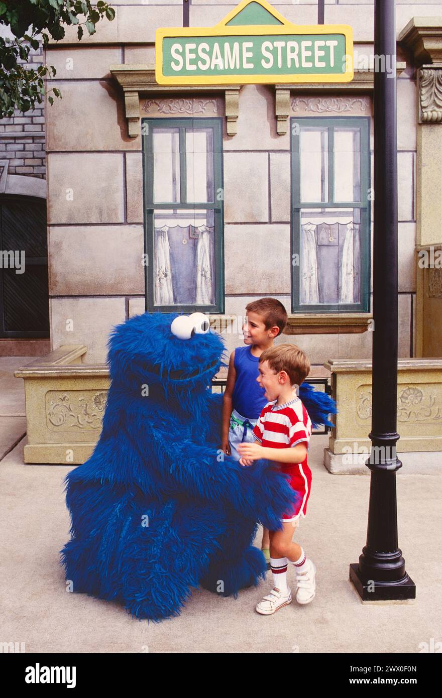 "COOKIE MONSTER" & CHILDREN AT SESAME PLACE; FAMILY ACTIVITY PARK ...