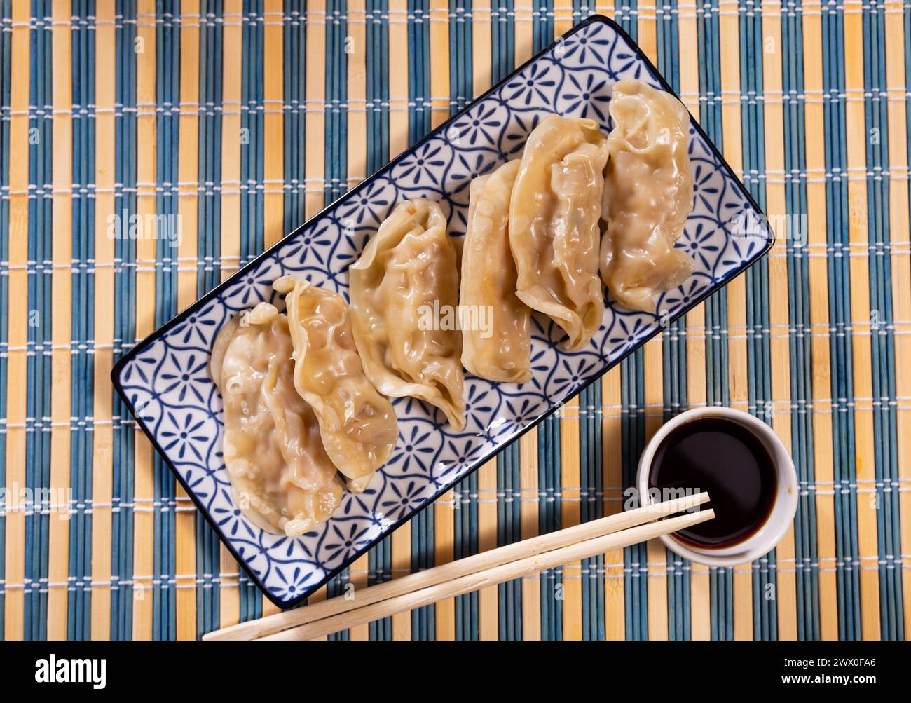 Japanese gyoza dumplings served on platter Stock Photo - Alamy