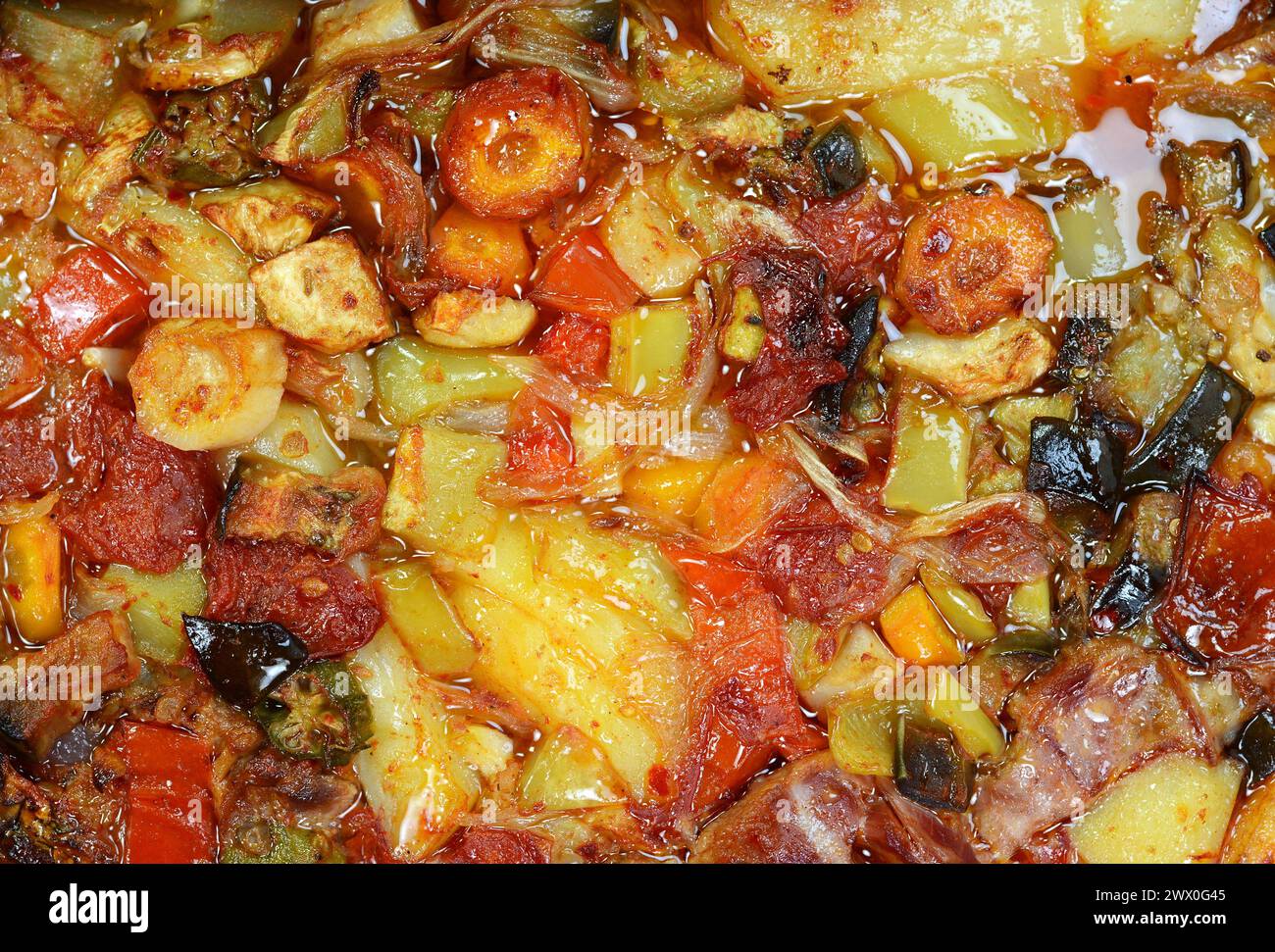 Giouvetsi - Greek beef and orzo stew. Balkanian cuisine Stock Photo - Alamy