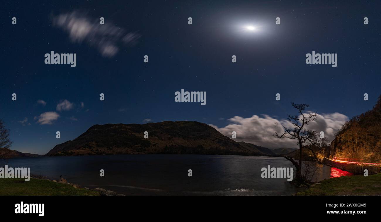 Cloudy moonlit night sky hi-res stock photography and images - Alamy