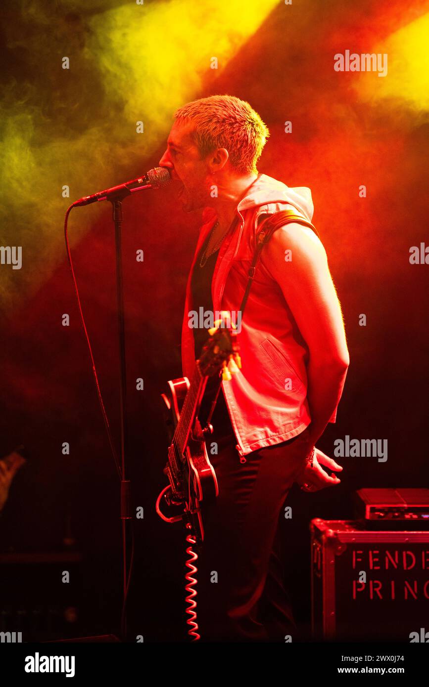Miles kane palco hi-res stock photography and images - Alamy