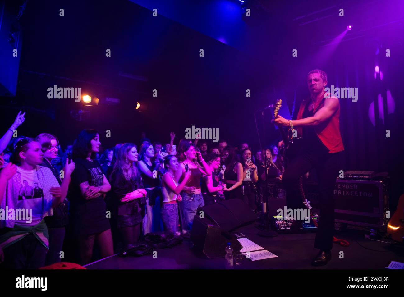 Miles kane palco hi-res stock photography and images - Alamy