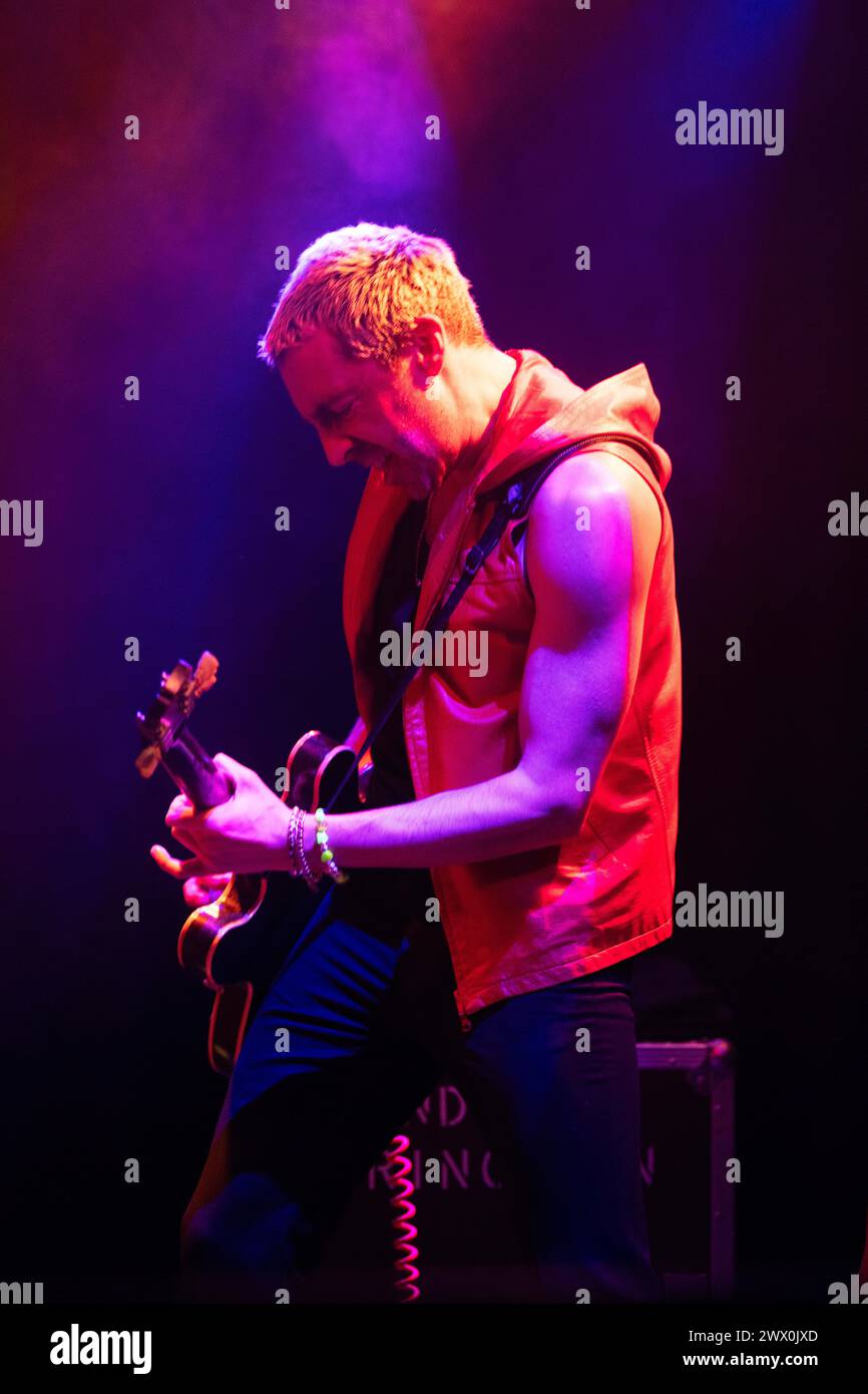 Miles kane palco hi-res stock photography and images - Alamy
