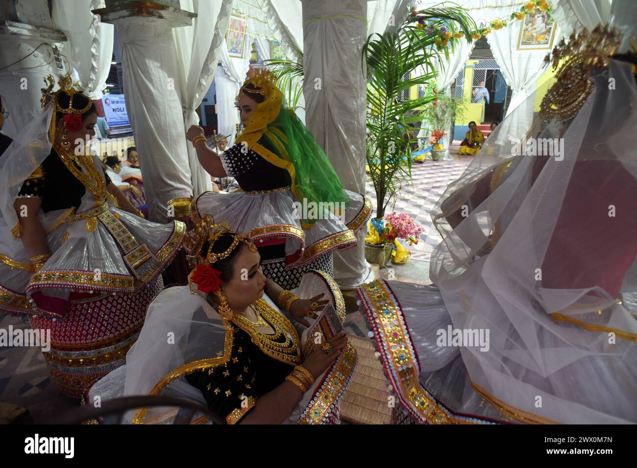 Raj bari hi-res stock photography and images - Alamy