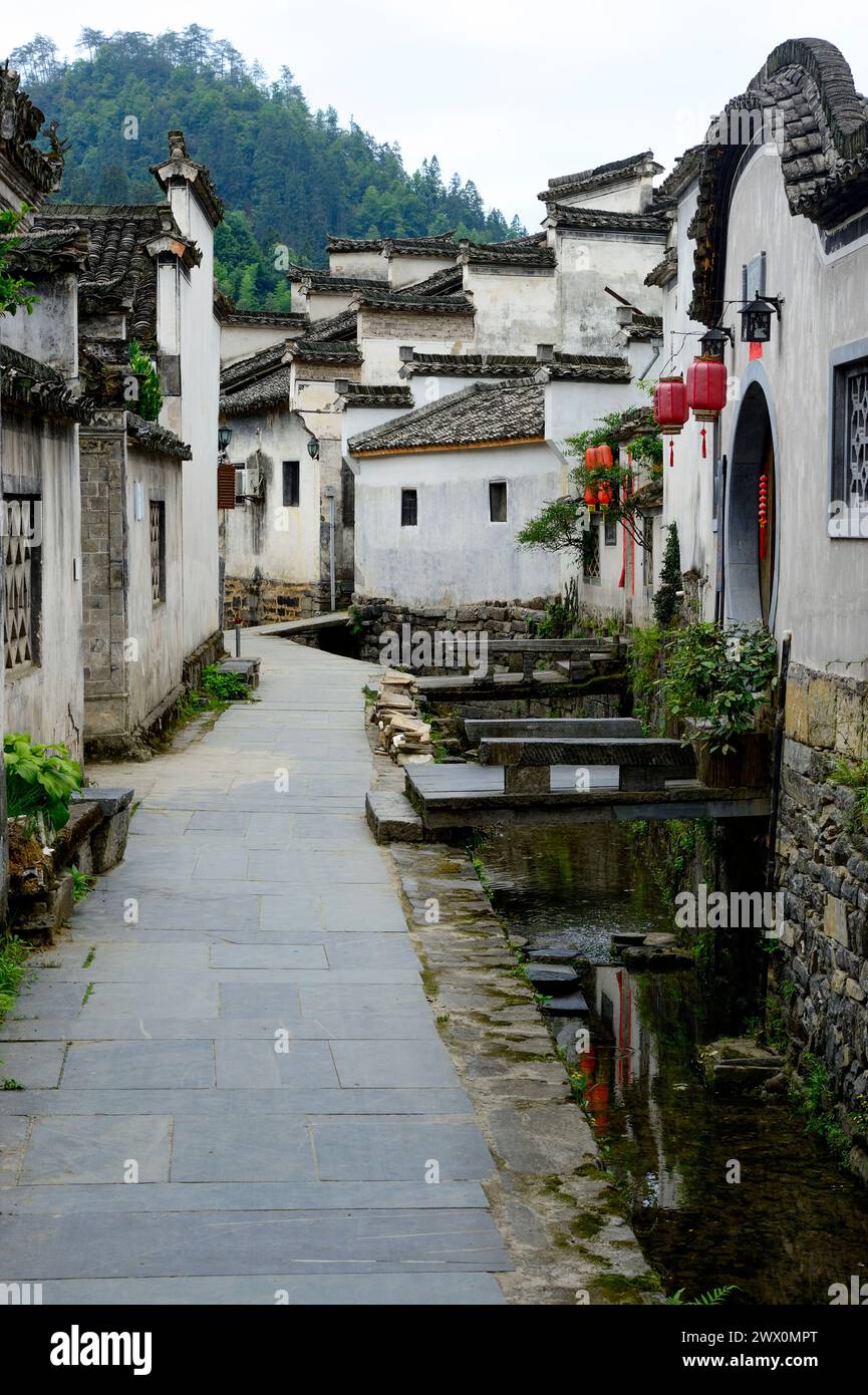Traditional chinese village hi-res stock photography and images - Alamy