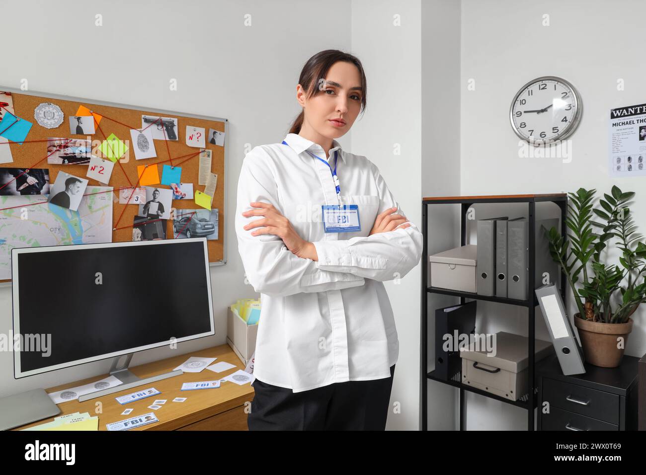 Female fbi agent hi-res stock photography and images - Alamy