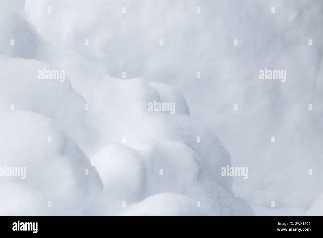 Pure white snow texture cold hi-res stock photography and images - Alamy
