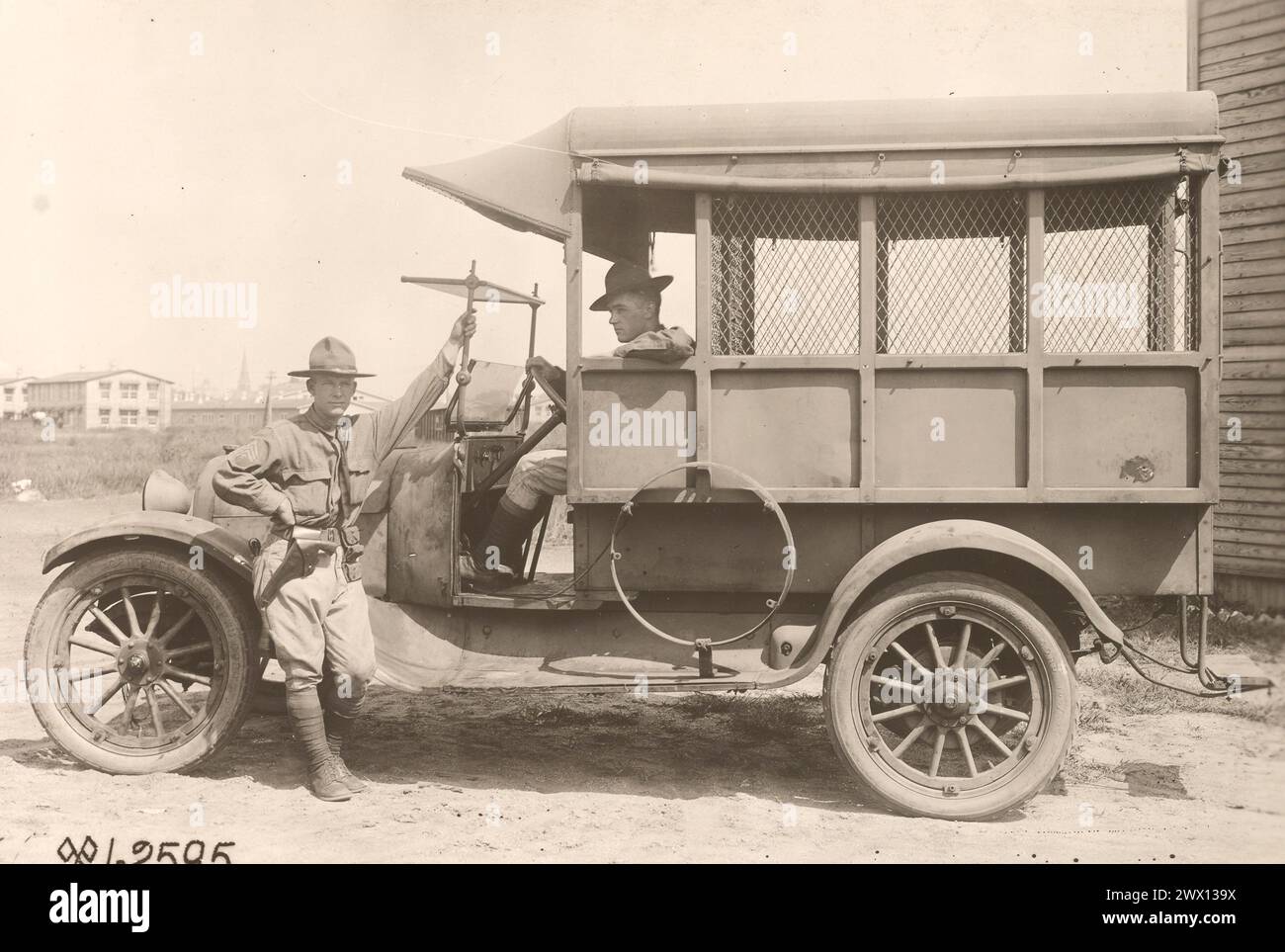 Archival police car hi-res stock photography and images - Alamy