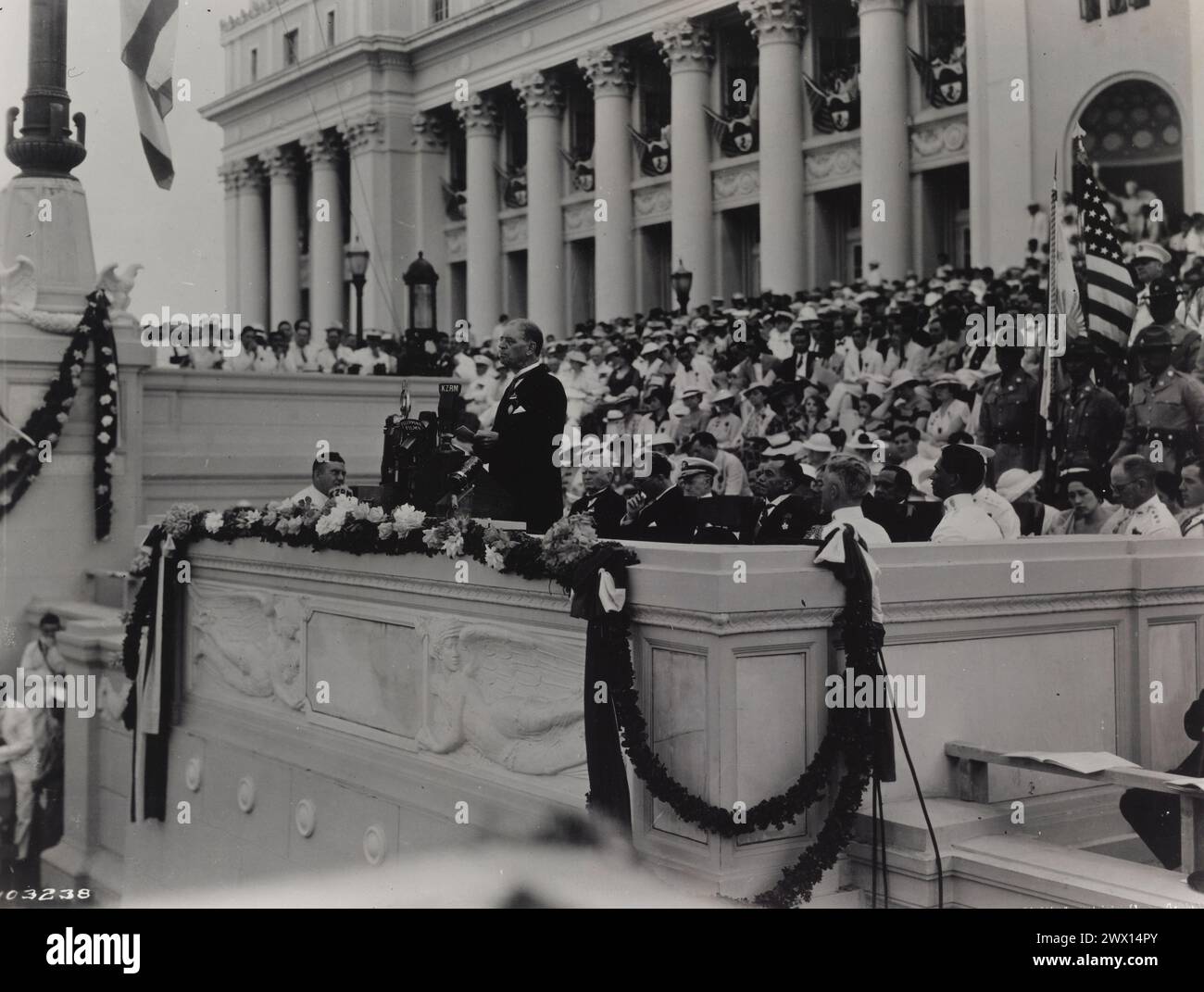 Sec. of War George H. Dern Delivering Inauguration Talk at Manila ... Sec. of War George H. Dern Delivering Inauguration Talk at Manila ...