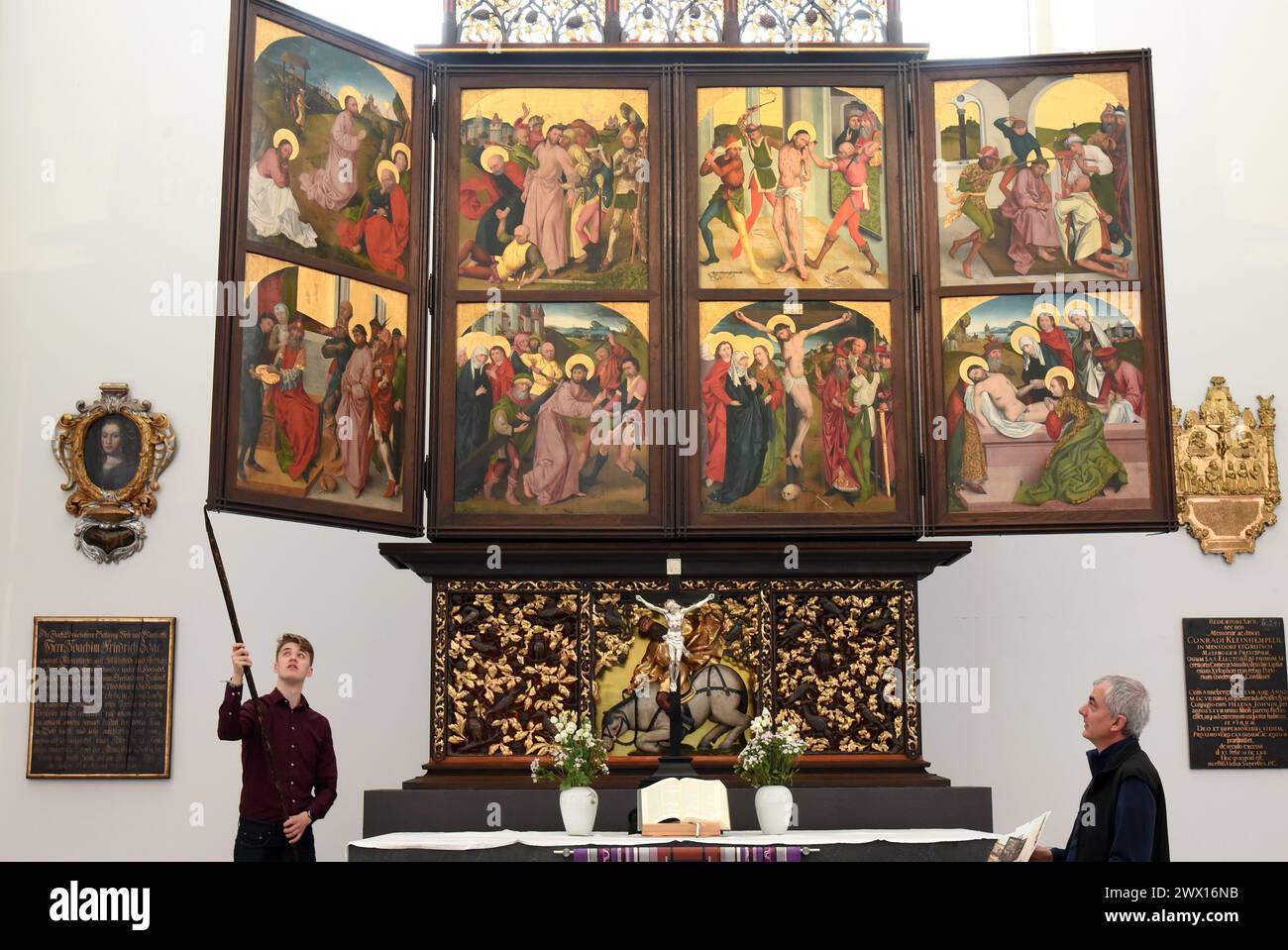 PRODUCTION - 25 March 2024, Saxony, Leipzig: In preparation for Easter ...