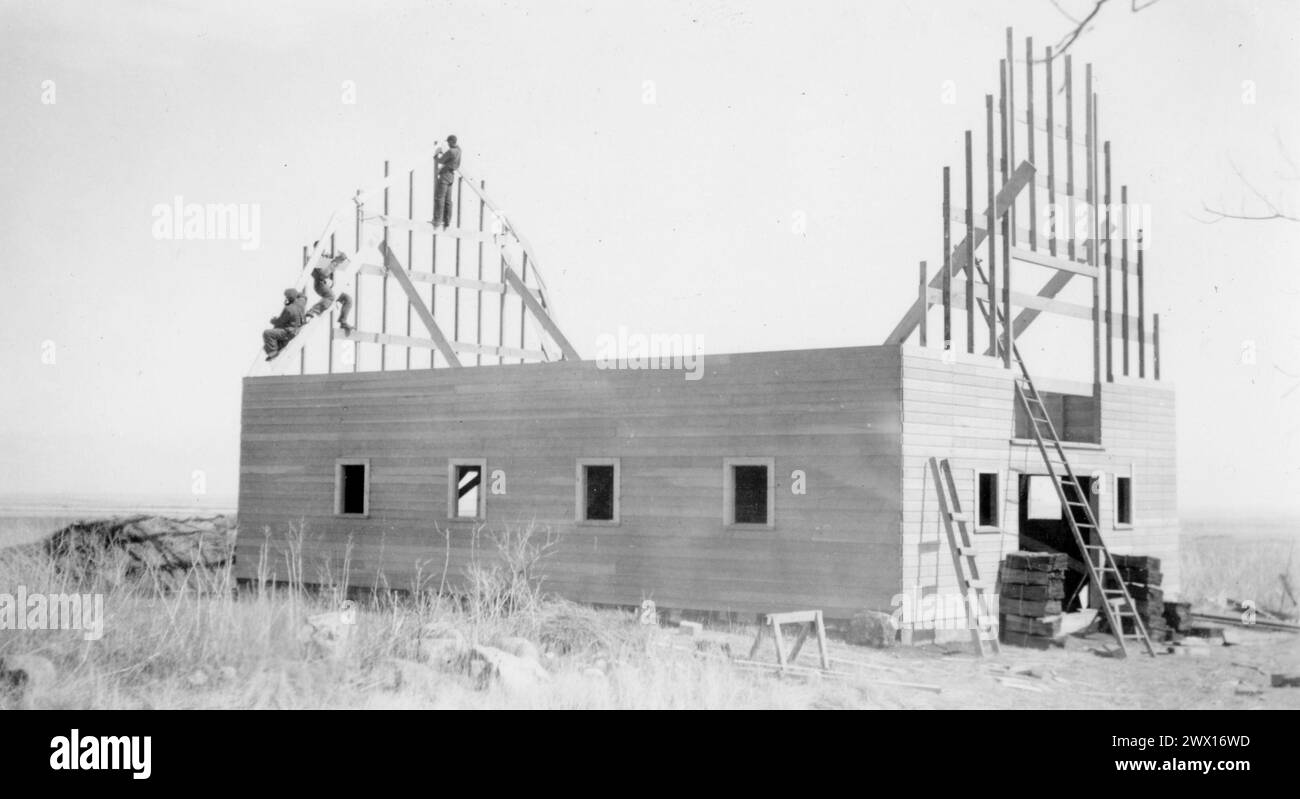 Archival barn raising hi-res stock photography and images - Alamy