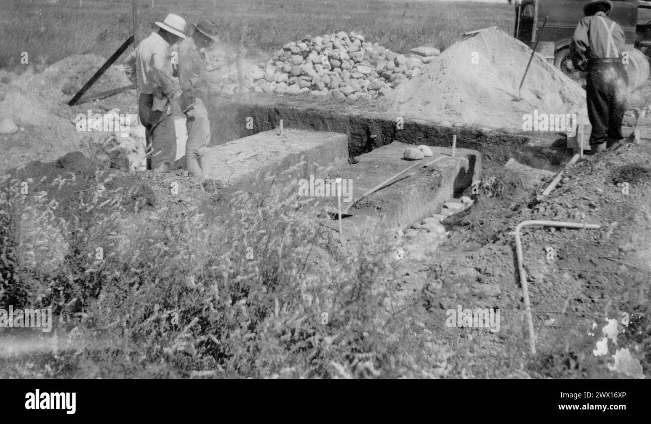 Building a cattle guard hi-res stock photography and images - Alamy