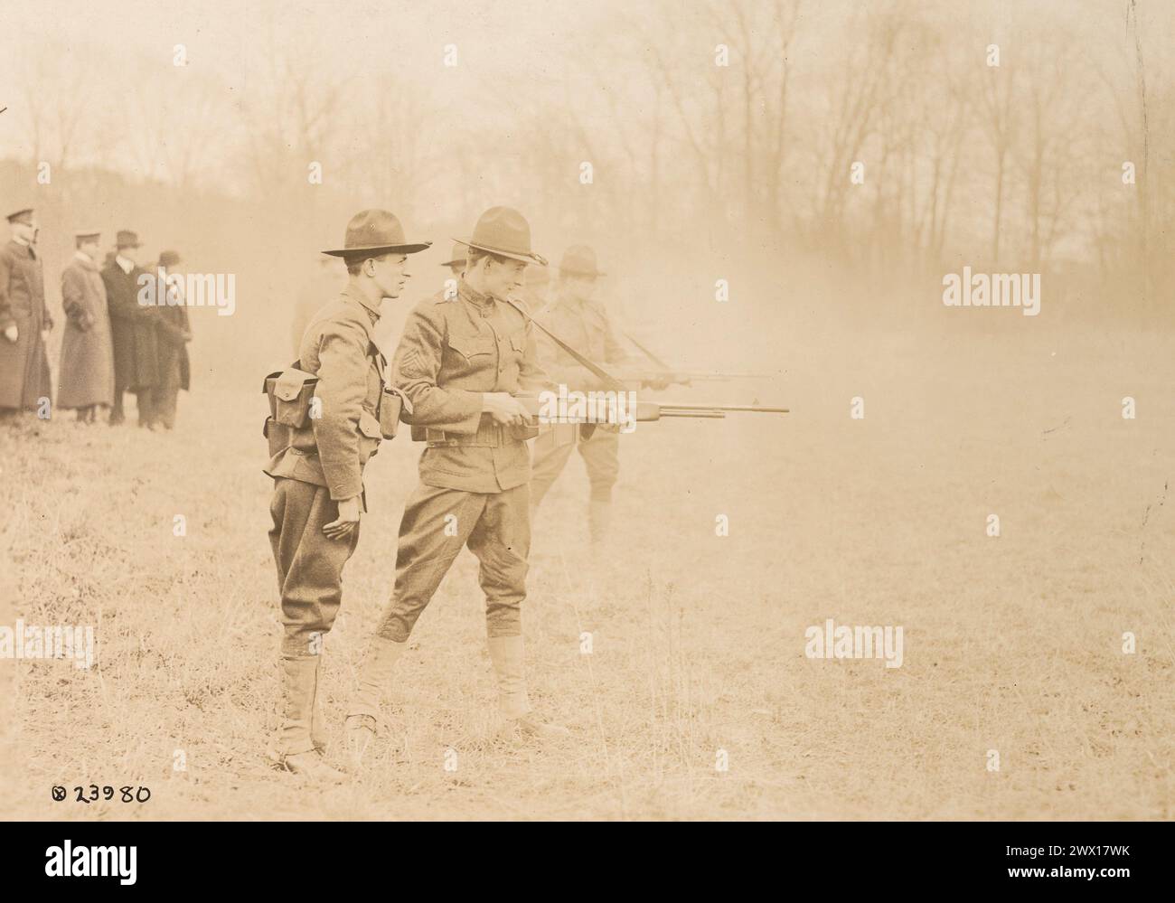 Firing browning machine gun hi-res stock photography and images - Alamy