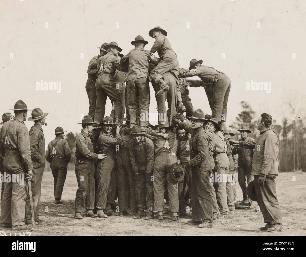 A human pyramid hi-res stock photography and images - Alamy