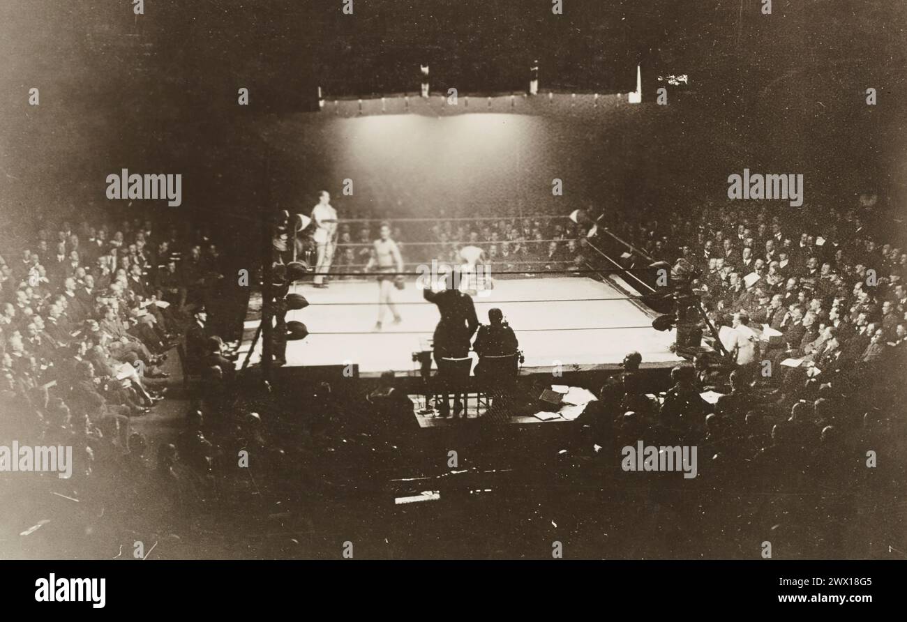 A U.S. soldier defeats an Australian soldier in a boxing match in at ...