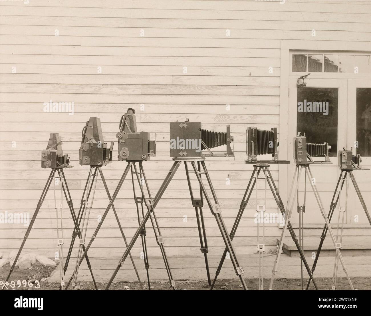 Seven still cameras, side view ca. 1919 Stock Photo - Alamy