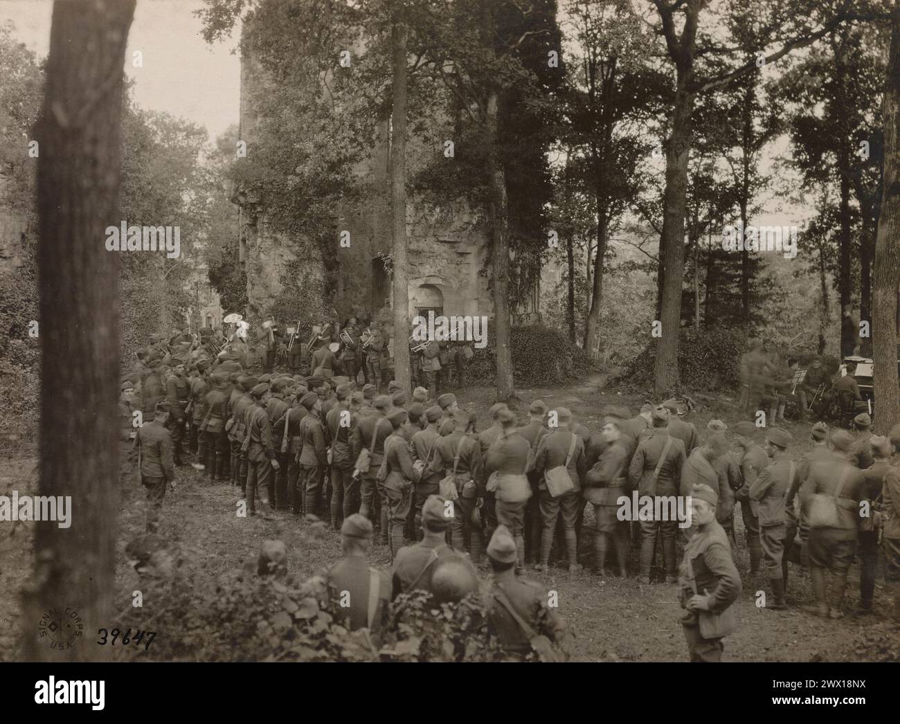 77th division band hi-res stock photography and images - Alamy