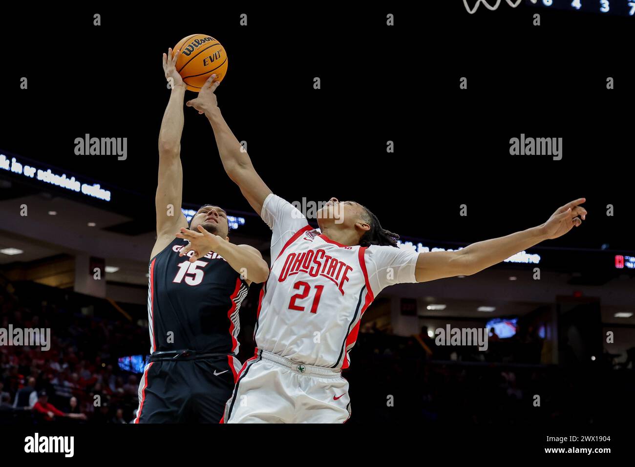 Columbus, Ohio, USA. 26th Mar, 2024. Ohio State Buckeyes forward Devin ...