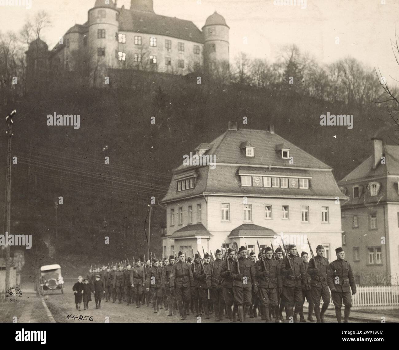 26th infantry division hi-res stock photography and images - Alamy