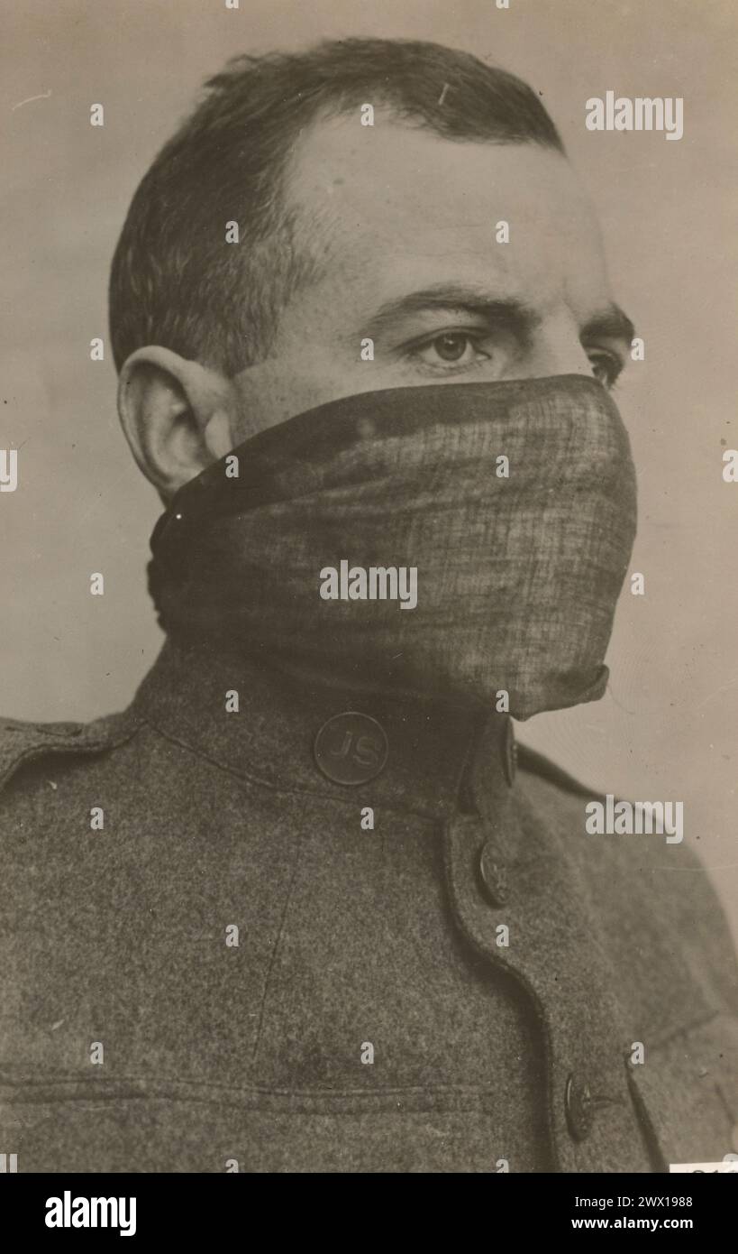 Soldier with bandage hi-res stock photography and images - Alamy