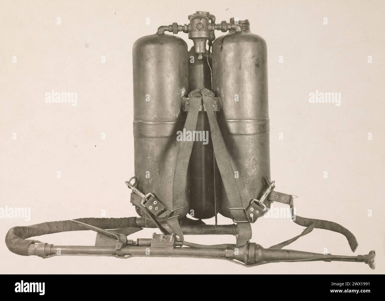World war i era flame thrower hi-res stock photography and images - Alamy