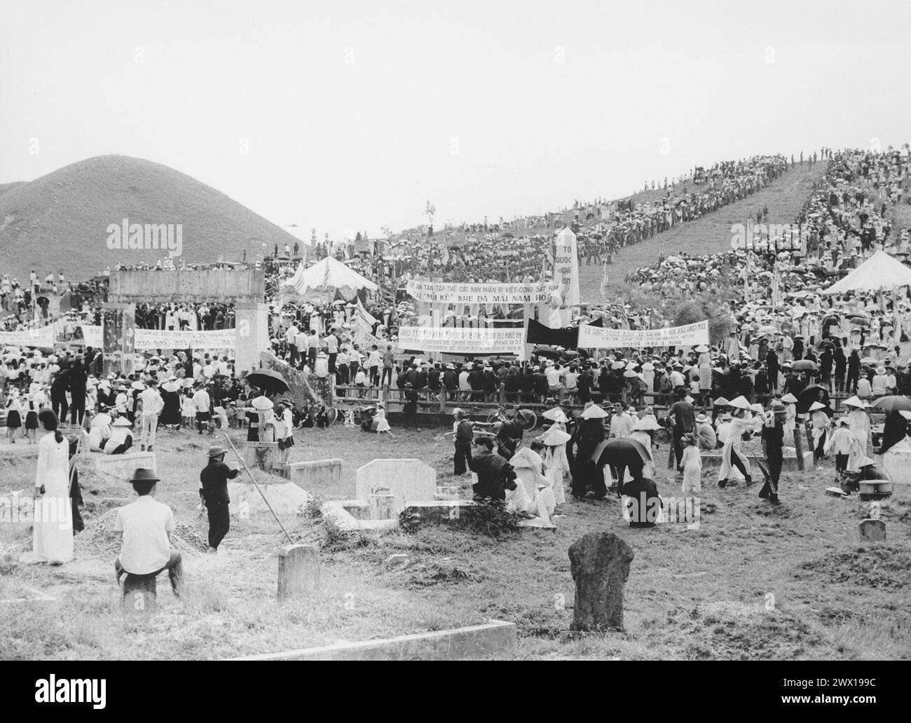 Tet offensive vietnam 1968 hi-res stock photography and images - Alamy